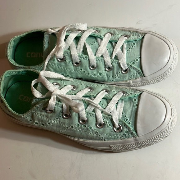 Converse | Shoes | Converse All Star Lace Up Sneakers Size 6 Mint ...
